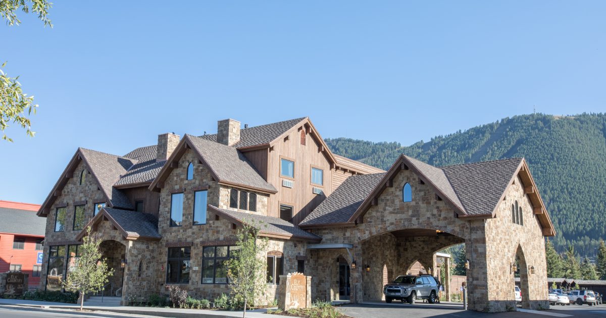 Elk Country Inn in Jackson - Jackson Hole WY